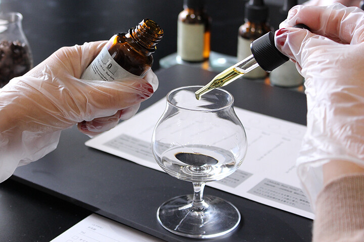 新連載：体験【kako（家香）OSAJI蔵前店】世界にたった一つのオリジナルの香りが作れるワークショップ | 上野が、すき。